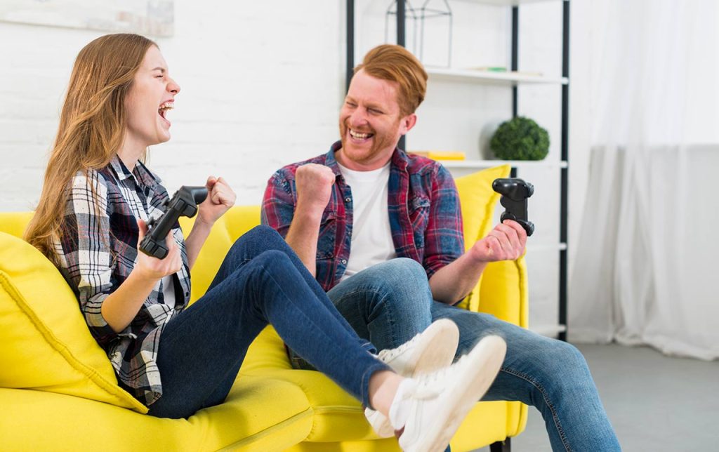 Gaming Names for Couples (Iconic, Funny, Adventurous & Romantic)